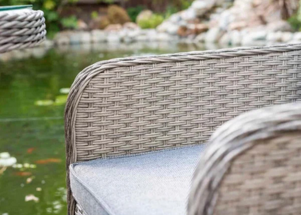 Milan 4 Seater Chair Dining set with Round Table, Parasol & 15kg Base ...